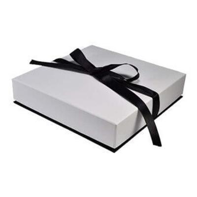China gym clothes paper box fitness suit gift box sports wear packaging box for sale