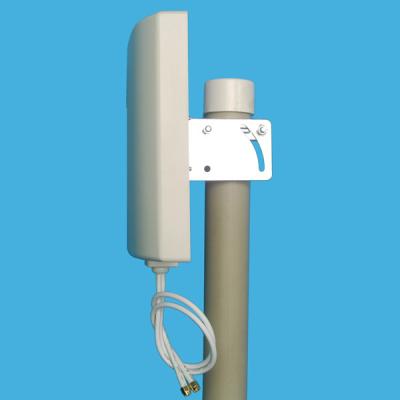 China Broadband Outdoor MIMO 3g 4g LTE Flat Panel Antenna Dual Polarized 1.8-2.7GHz 9dBi for sale