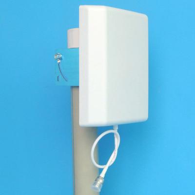 China Indoor Directional Panel Patch Antenna High Gain Wall Mount / Pole Mount for sale