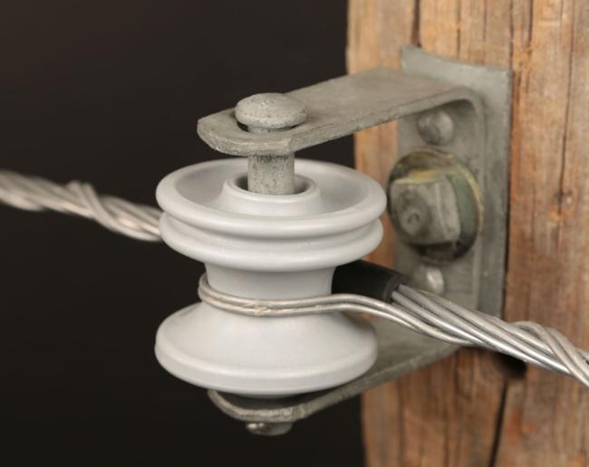 spool insulator deaded clevis application