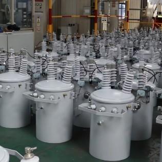 China 15~333KVA Single Phase Oil-Immersed Distribution Pole Mounted Power Transformer for sale