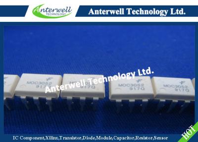 China MOC3052 Electronics Components 6 Pin DIP Random Phase Optoisolators Triac Drivers for sale