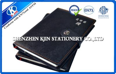 China Cuaderno del papel de Kraft del cuero del negro A5 con el botón Eco amistoso en venta