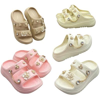 China Women's EVA Platform Slides with Chain and Flower Decoration - Factory Direct Wholesale for sale