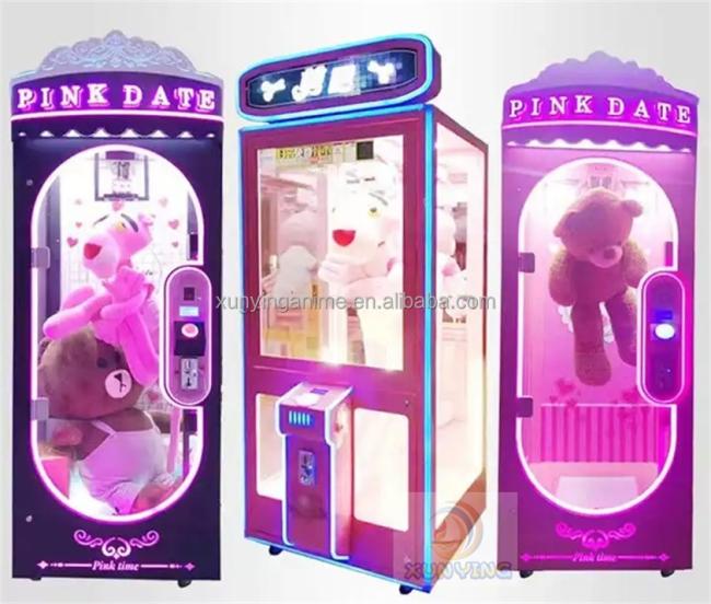 Top view showing prize distribution mechanism