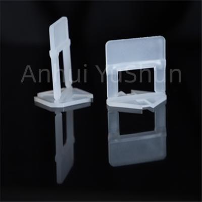 Cina Clips e cune di livellamento di piastrelle in plastica da 1,5 mm multicolore utilizzati per pavimenti e pareti in vendita