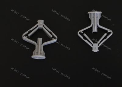 Cina Installazione senza sforzo e affidabile con un'ancora per la parete di farfalla di plastica in vendita