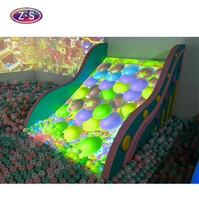 China 3800 Lumens Interactive Slide Playing Projection Games 3D Indoor Playgrounds for sale
