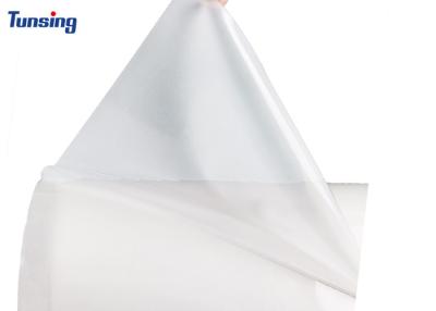 China Sterke wasbestendigheid Polyester Pes Hot Melt Kleeffilm voor het binden van borduurwerk Te koop