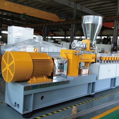 China PE with Pigment Plastic Masterbatch Granules Making Machine Twin Screw Extruder for sale