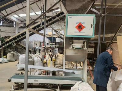 Cina Scala d'imballaggio quantitativa elettronica 20KG - 50KG dei materiali granulari irregolari in vendita