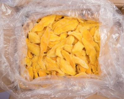 Cina 400kg per macchina più asciutta di verdure della cinghia del disidratatore della macchina del disidratatore della frutta di ora in vendita