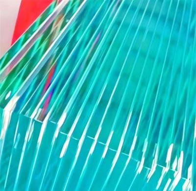 Cina Fornitore di vetro galleggiante 5 mm vetro galleggiante ultra trasparente rigido laminato isolato con bordo blu in vendita