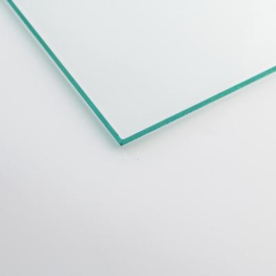 Cina 10 mm di vetro architettonico ultra trasparente piatto trasparente in lamiera di vetro a basso contenuto di ferro vetro temperato in vendita