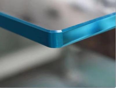 China Temperamento de vidro flutuante plano de 4 mm extra-claro para parede de vedação à venda