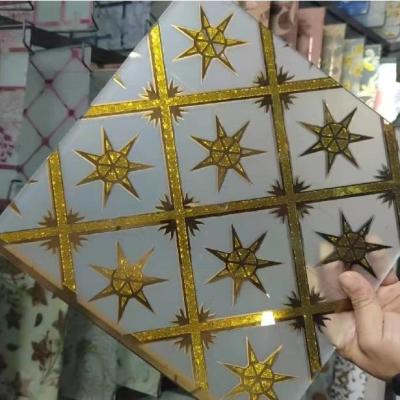 China 2mm-stijl glas wand decoratie glas High Safety Golden Decorative Glass IJs Titanium Glas Voor decoratie Te koop