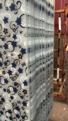 China 2mm-stijl glas wand decoratie glas High Safety Golden Decorative Glass IJs Titanium Glas Voor decoratie Te koop