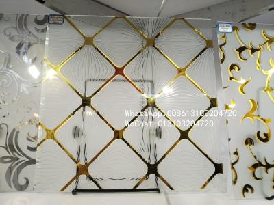 China 2mm-stijl glas wand decoratie glas High Safety Golden Decorative Glass IJs Titanium Glas Voor decoratie Te koop