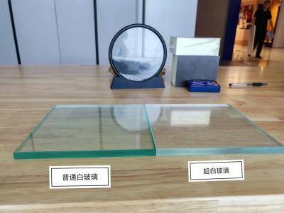 中国 真色 2mm-19mm 平坦透明ビルディング 切断と装飾のための透明ガラス 販売のため