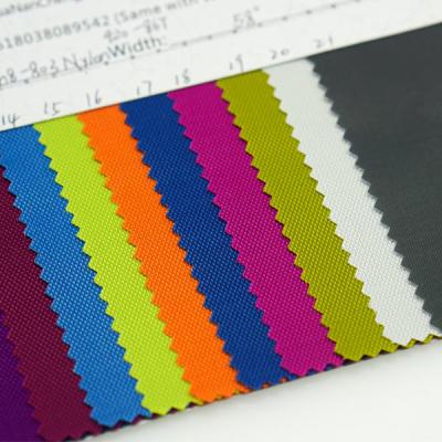 Cina Colore su ordinazione durevole di nylon impermeabile del tessuto 142 GSM di 100% per lo zaino in vendita
