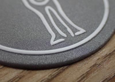 Chine La coutume de logo de symphonie de conception de mode brodée raccorde TPU doux pour des chaussures et des chapeaux à vendre