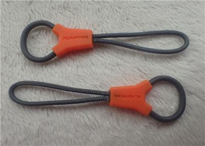 China Extrator de borracha do zíper da corda da forma irregular do logotipo de Debossed para sacos do alpinismo for sale