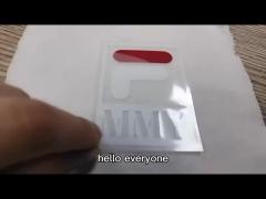 銀が付いているカスタマイズされた3Dシリコーンの熱伝達の衣類のラベルは色をよじ登る