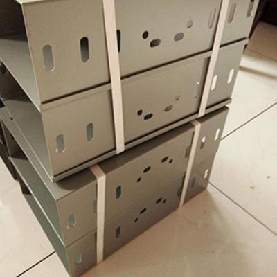 Cina Acciaio arieggiato d'argento di Tray And Cable Ladder Galvanized del cavo in vendita