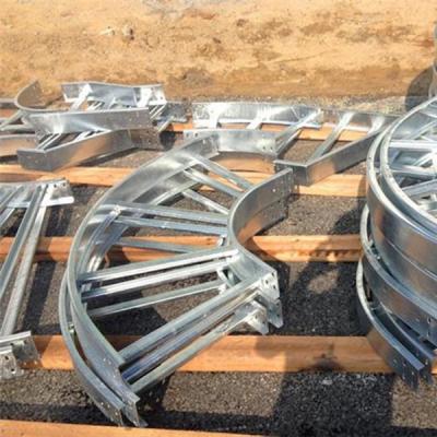 Cina Acciaio arieggiato d'argento di Tray And Cable Ladder Galvanized del cavo in vendita