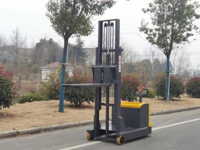 Cina KAD di alta qualità walkie-talkie a contrappeso elettrico a palette pedonale 1 tonnellata 3 metri con certificato CE in vendita