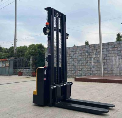 中国 1.5t 3m 3.5m 4m フル電動ウォーキースタッカー 夜光付きの倉庫用スタッカーにカスタマイズできます 販売のため
