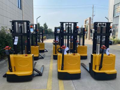 China Fácil de operar Empilhador elétrico de walkie-talkie de paletes 1,5 toneladas 2 metros 1,5 toneladas 2000 mm empilhador elétrico de pedestres com autenticação CE à venda