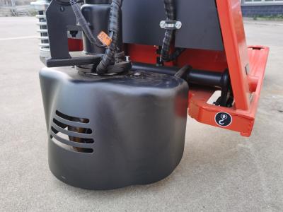 Cina 1.5T Manovra elettrica batteria al litio Pallet Truck Electric Pallet Stacker 24V in vendita