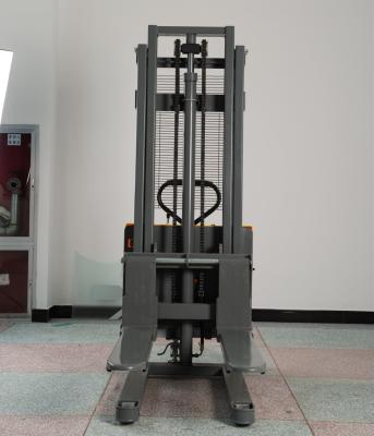 Cina 1.5 tonnellate 3307 libbre Semi-automatico stacker idraulico stacker elettrico pallet per la movimentazione in magazzino in vendita