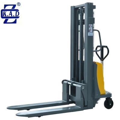 Cina Catena in grassetto stacker semiautomatico idraulico Economic Lifting forklift per magazzino in vendita