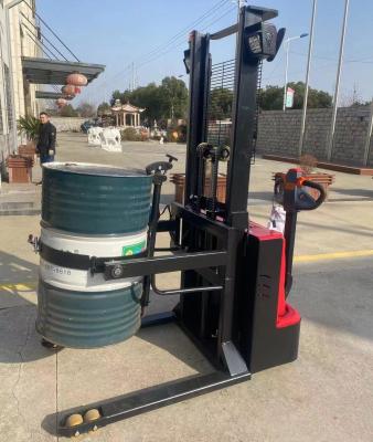 Cina 500 kg 2 metri Full Electric Drum Stacker Drum Lifter con corno per la sicurezza in vendita