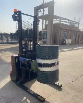 Cina 500 kg 2 metri Full Electric Drum Stacker Drum Lifter con corno per la sicurezza in vendita