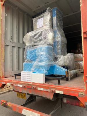 Cina 300 400 600 kg Apparecchio elettrico per la presa di rotoli, appaltatore di pallet azionato, sollevatore a 360 gradi per rotoli di carta in vendita