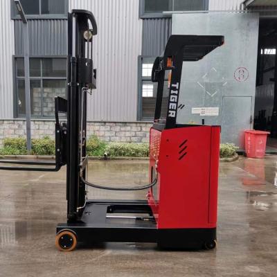 Cina Camioni elevatori elettrici con portata in piedi Altezza di sollevamento 3m 3,5m 5m con certificazione CE in vendita