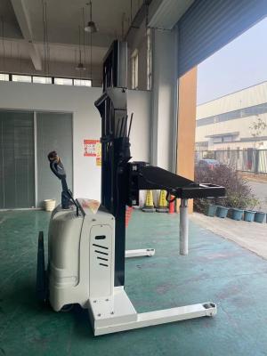 Cina 500 kg tornitore e sollevatore di rotoli di carta elettrici, appendiabiti di rotoli di carta, pinza per bobine di carta in vendita