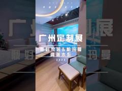 Oak Restaurant Living Room Furniture Craftsmanship Compact Dining Table And Chairs