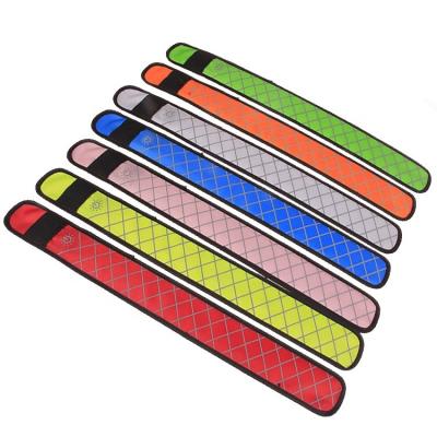 Китай Outdoor running sports led slap band reflective flashing wristband LED Slap Armband Light up Wrap Bracelets продается