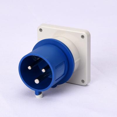 China 3 soquete industrial 230v da tomada do grau da proteção de P 32A IP44 com longa vida à venda