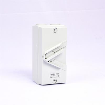 中国 3Pole 20Ampの標準として屋外防水アイソレーター スイッチIP66 販売のため