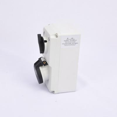 China IP44 32A 4 van de de Koppelingsschakelaar van Pool de Mechanische Norm van de Contactdooscei Te koop