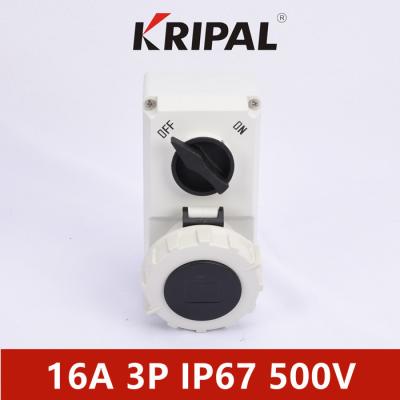 中国 IP67 16A 3P IECの機械連結が付いている産業電力ソケット 販売のため