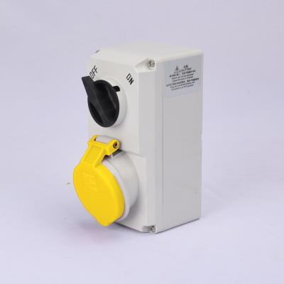 中国 3P 16A IP44の三相かみ合わせたスイッチ ソケットIECの標準 販売のため