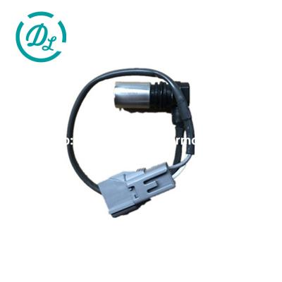 China 8-97306113-1 Engine Parts Crankshaft Postition Sensor 8973061131 Engine 4HK1 for sale