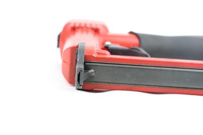 Cina Stile di lavoro Reciprocating Type 21gauge Fine Crown Air Mobili pneumatici Stapler 8016 in vendita