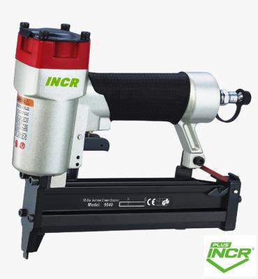 Cina 18 calibro 1/4 Corona Narrow Air Stapler Gun 9040 US 22/Piece 1 Piece Min.Order Non personalizzato in vendita